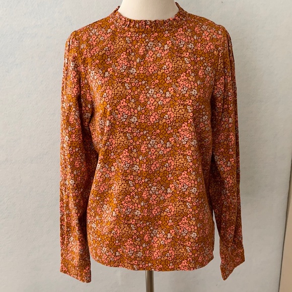 Universal Thread | Tops | Universal Thread Floral Ruffle Neck Longslv ...